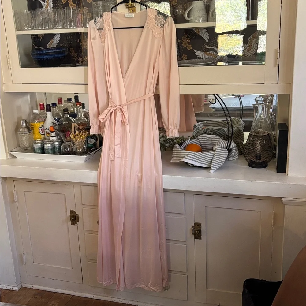 American Vintage | Intimates & Sleepwear | Vtg 7s Romantic Blush Pink ...